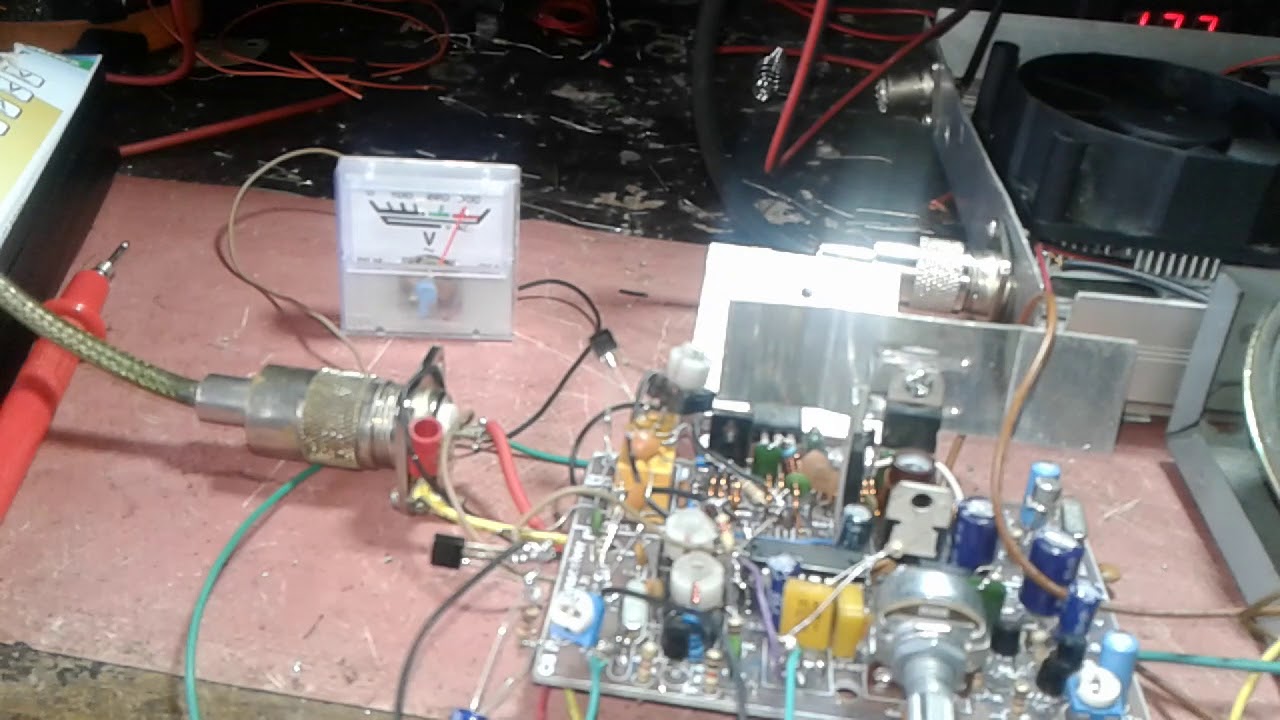 Homebrew CB Radio AM 27 Mhz merk CBS - YouTube