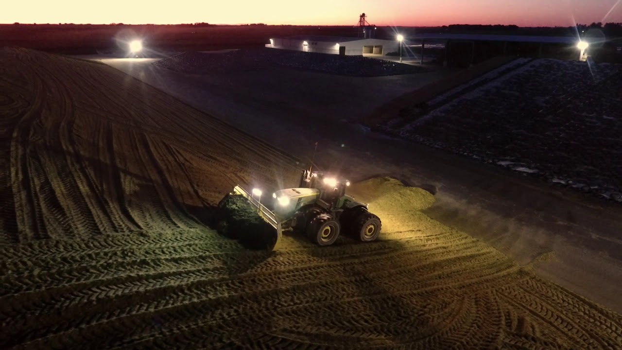 Degelman Dozer Blades Piling Corn Silage - YouTube