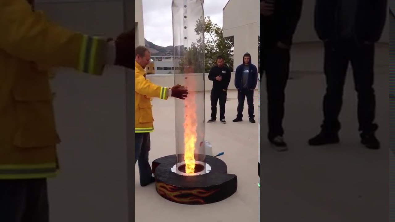 Fire Instructor Demonstrates The Chimney Effect - YouTube