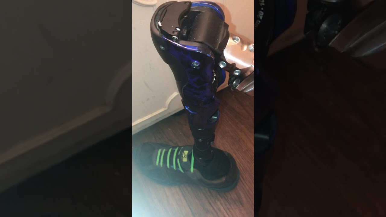 Knee knee and socket - YouTube