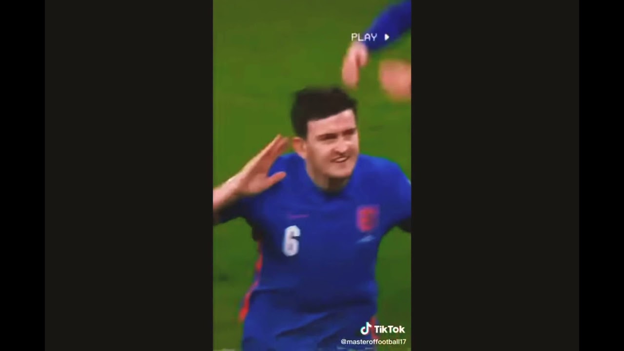Harry Maguire Cleanest Knee Slide - YouTube