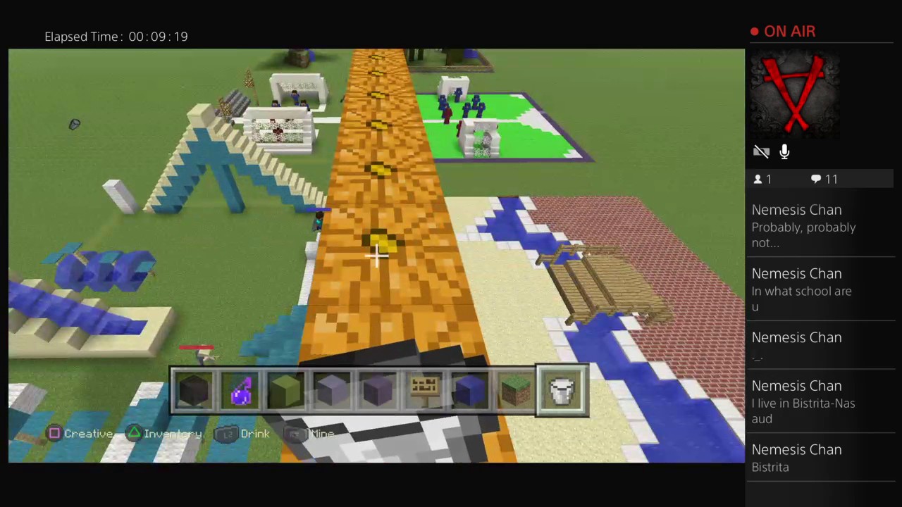 Normal Minecraft Build battle - YouTube