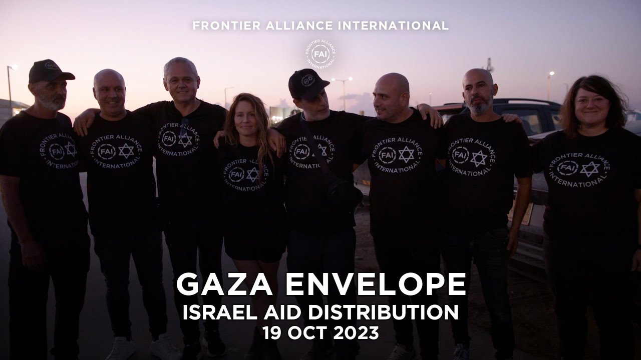 Gaza Envelope // Israel Aid Distribution // 19 Oct 2023 - YouTube