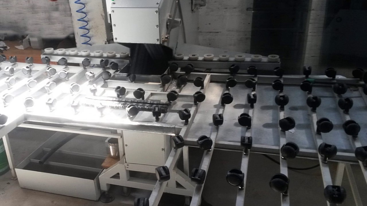 Maquinarias Alcon Glass - YouTube