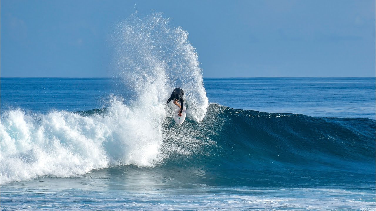 Surfing Maldives September sessions at Lohis - YouTube