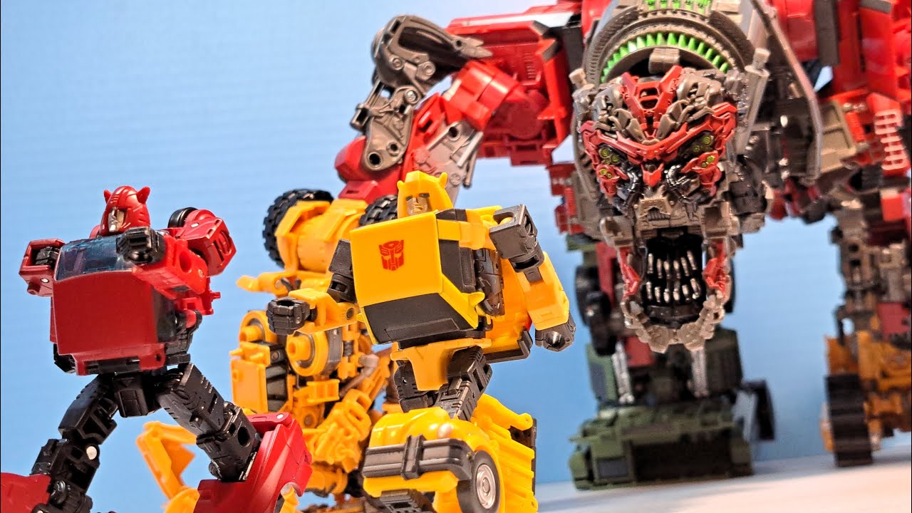 Cliff & Bee: Devastator - Transformers Stop Motion - YouTube