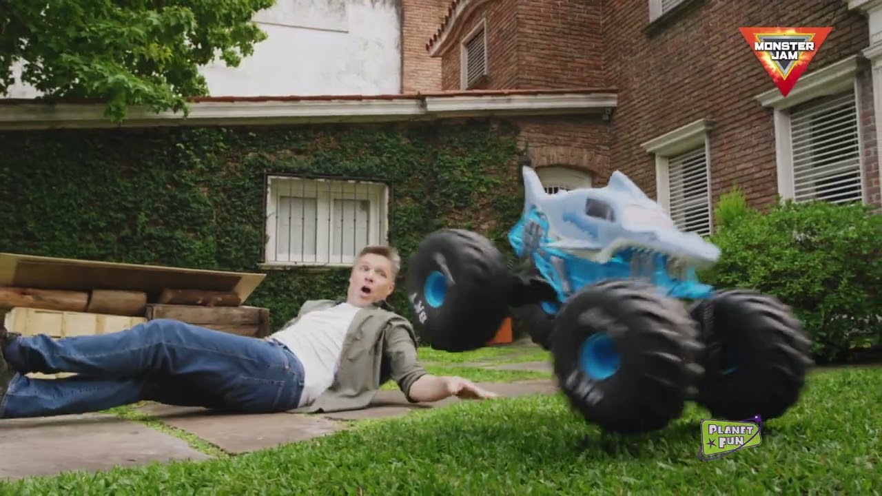 Biggest MEGA Megalodon RC | Monster Jam - YouTube