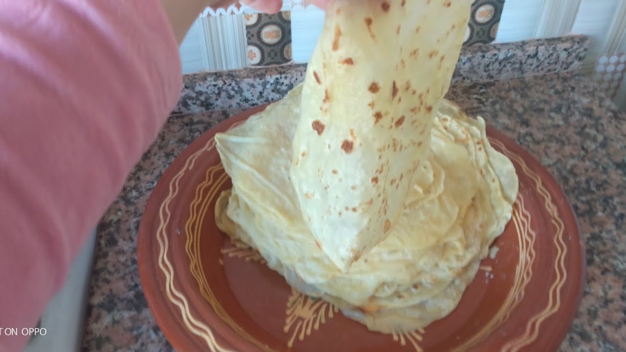 اسهل طريقة لتحضير التريد أو عجين الرفيسة#المدهوصة👌tride#raffissa - YouTube