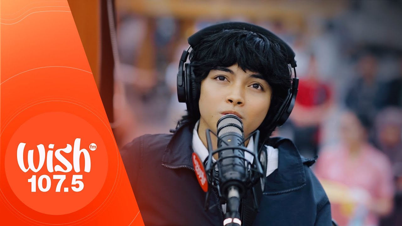 Kenaniah performs "Hanggang Sa Buwan" LIVE on Wish 107.5 Bus - YouTube