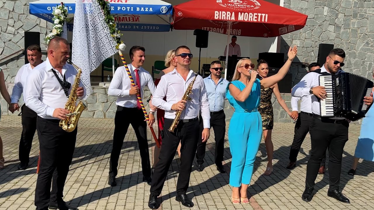 Lena Miclaus - Nuntă Ezeriș - Caraș-Severin - LIVE - NOU - YouTube