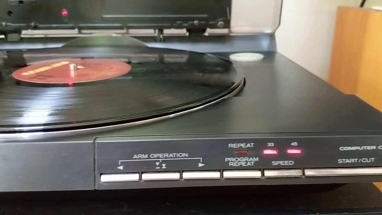 Hitachi HT L303 - YouTube