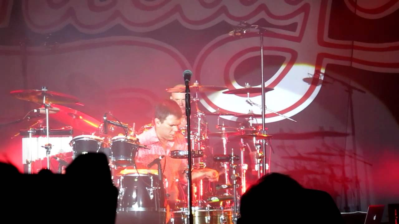 Chicago: Drum Duet. Tris Imboden and Drew Hester ( Colonge 2011 ) - YouTube