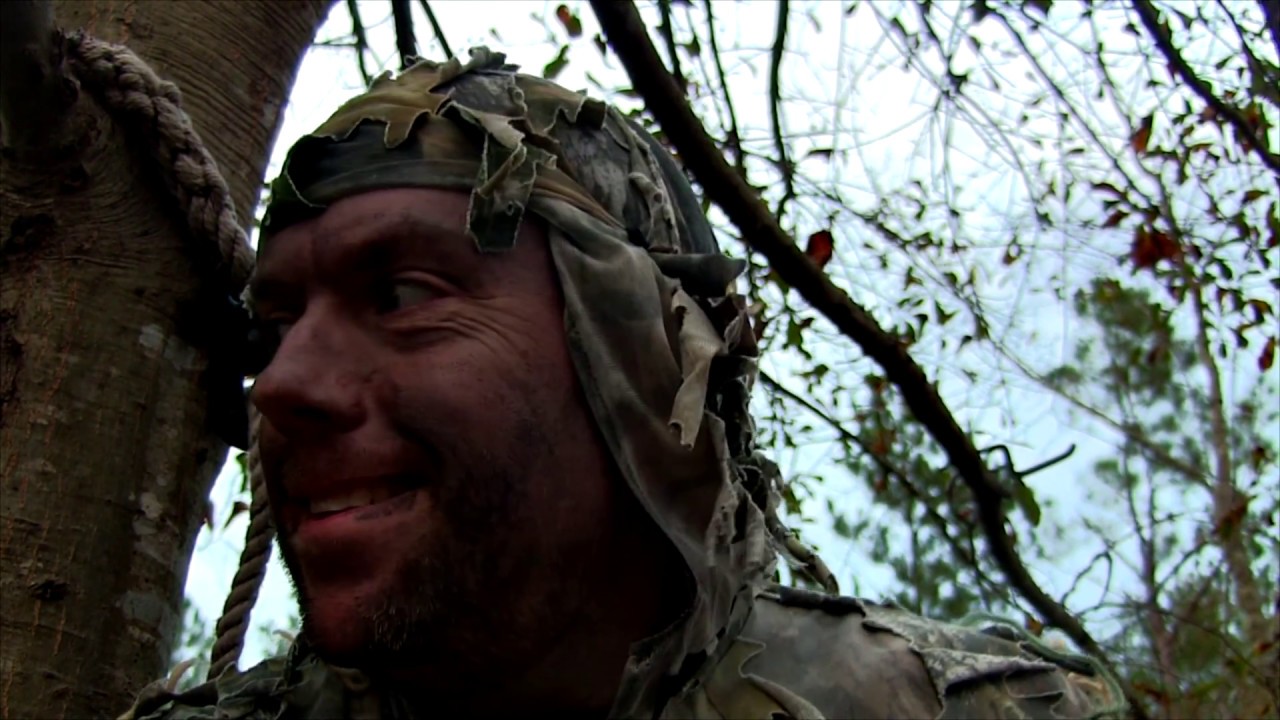 Late Season Funnel Hunt (Traditional Bowhunt) - YouTube