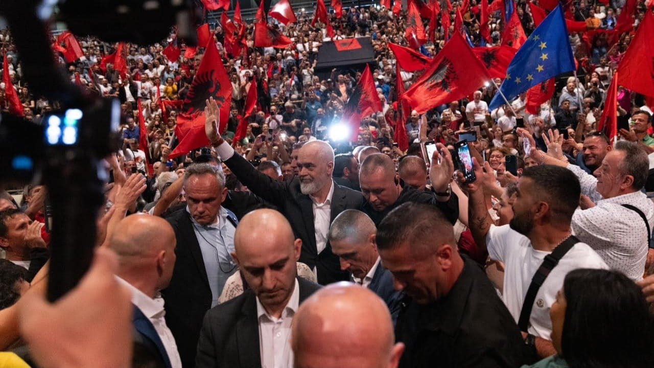 Edi Rama nga Selaniku: Vorio Epiri ka vdekur! - YouTube