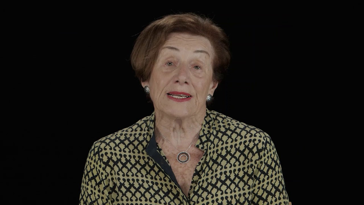 Holocaust survivor Mimi Wise on hiding from the 'round ups' - YouTube