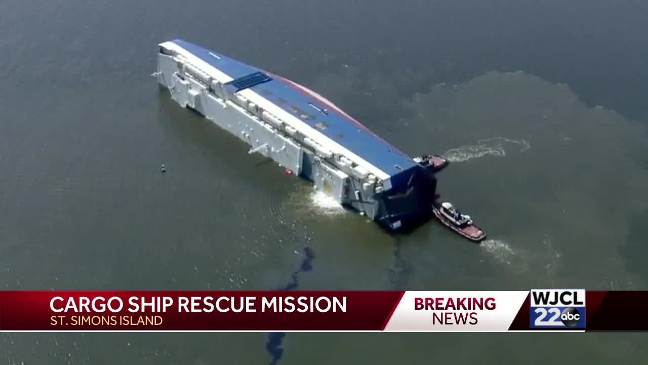 Cargo ship recovery LIVE AT 7 - YouTube