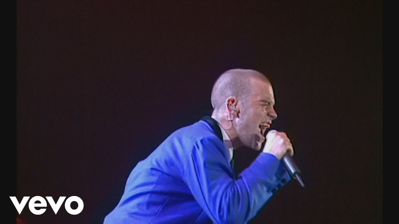 Take That - Beatles Medley (Hometown - Live In Manchester) - YouTube