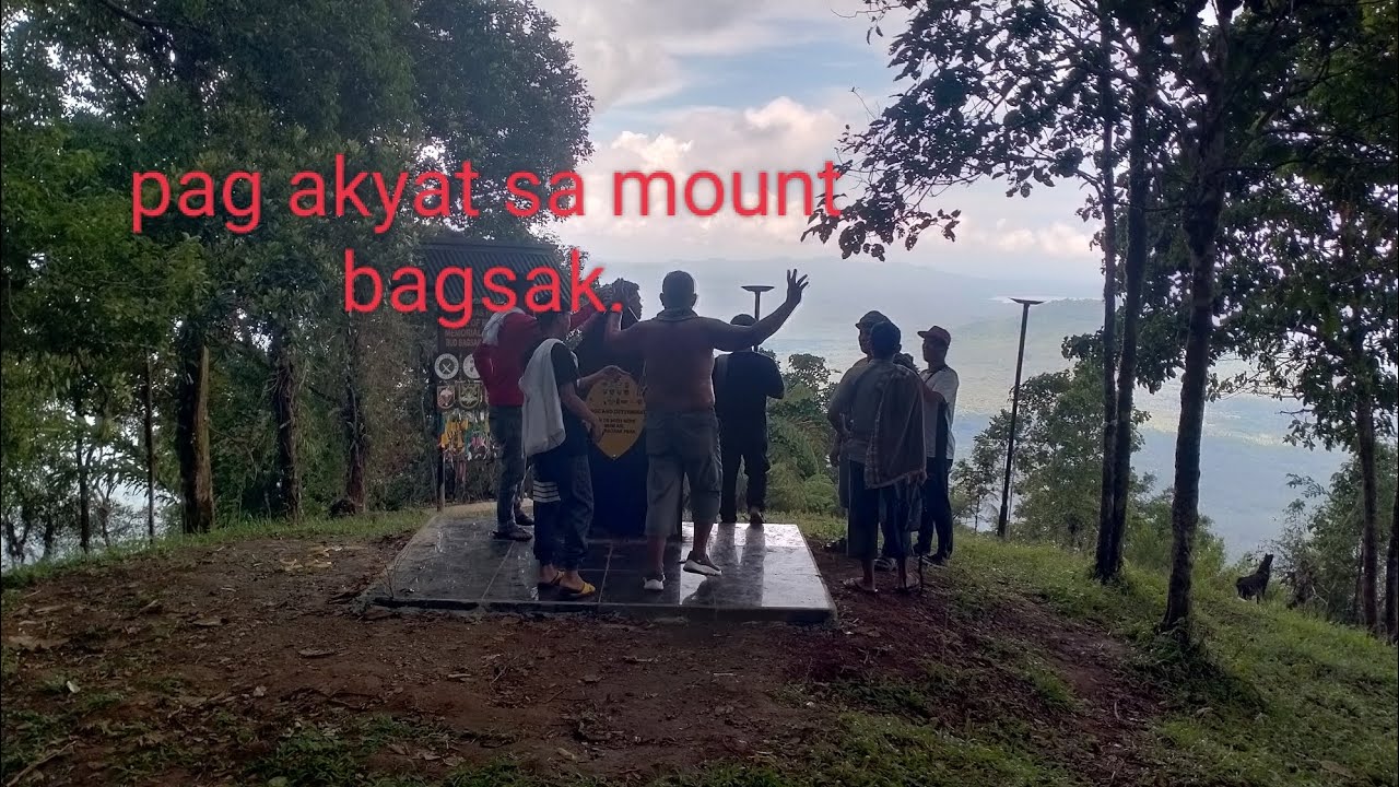 somewhere in Mount bagsak talipao,kumain ng durian mangostn at lansones ...