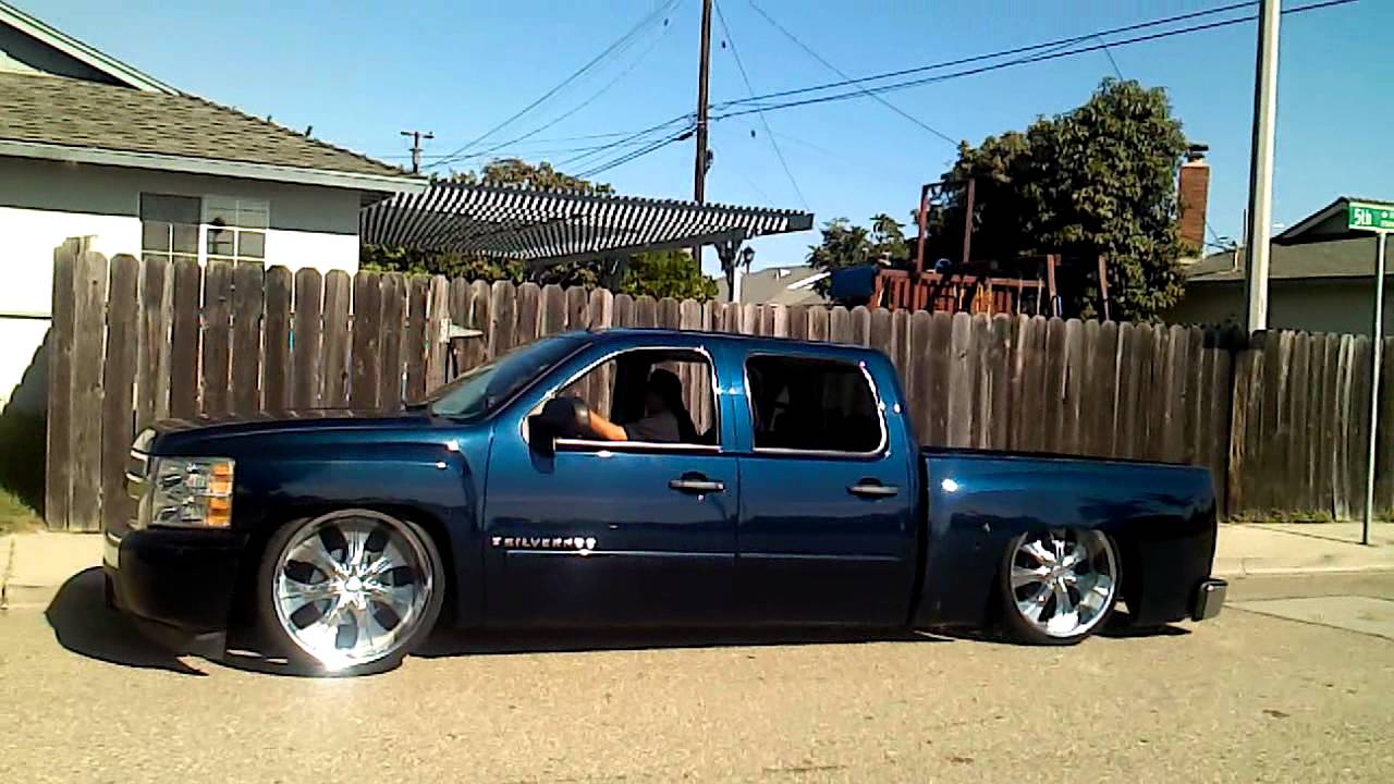 Mayhem click silverado bagged layin frame - YouTube