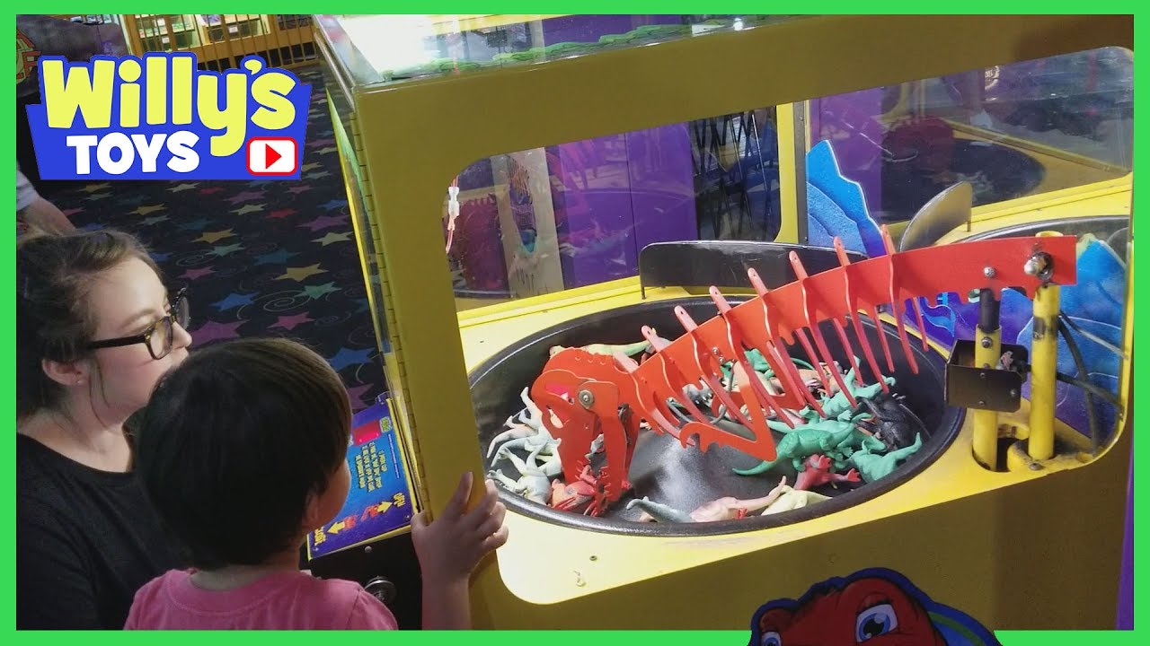 Arcade Games Rides and Video Games at John's Incredible Pizza Company ...