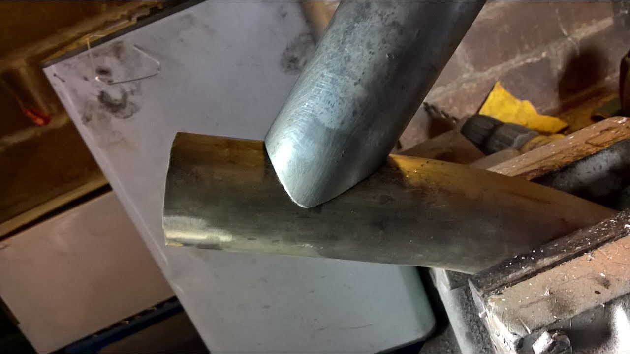 How to tube notch with hole saw - YouTube