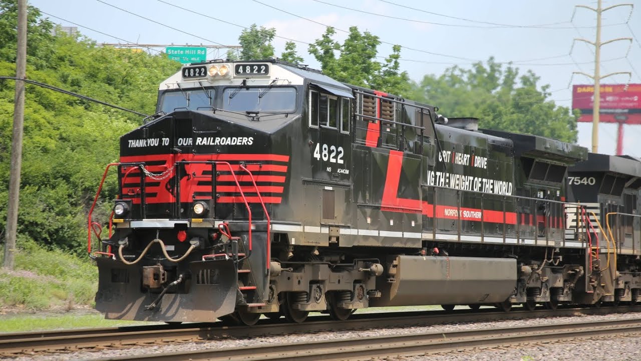 VD168: NS 4822 "thank you to our railroaders" locomotive! - YouTube