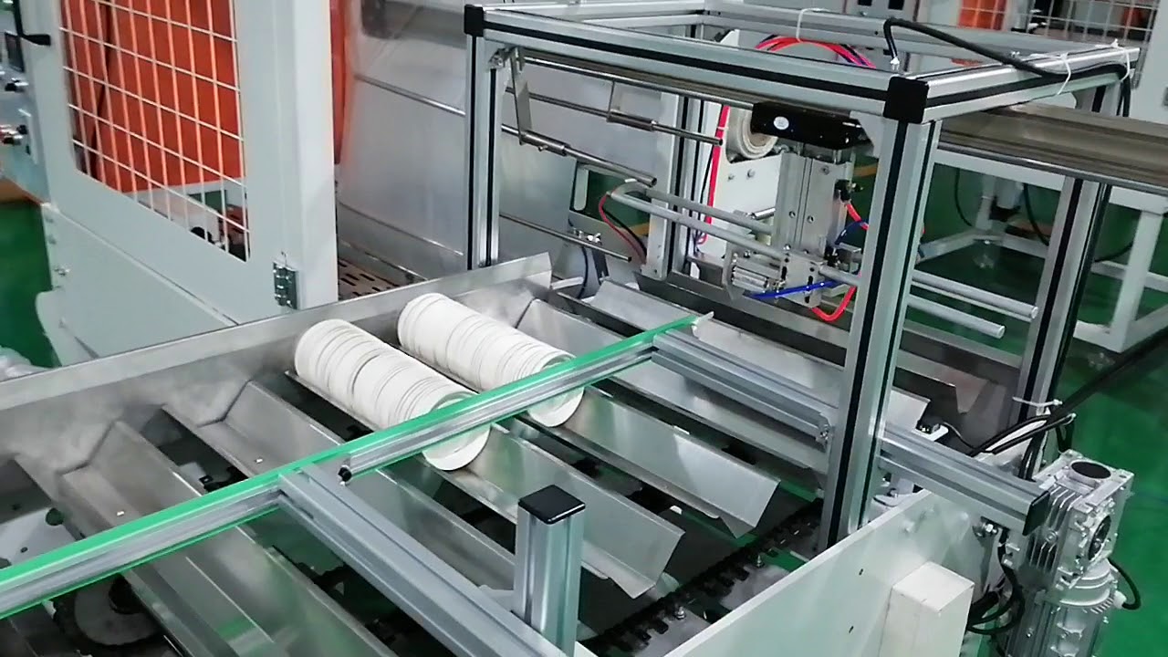 packing machine for plastic lids - YouTube