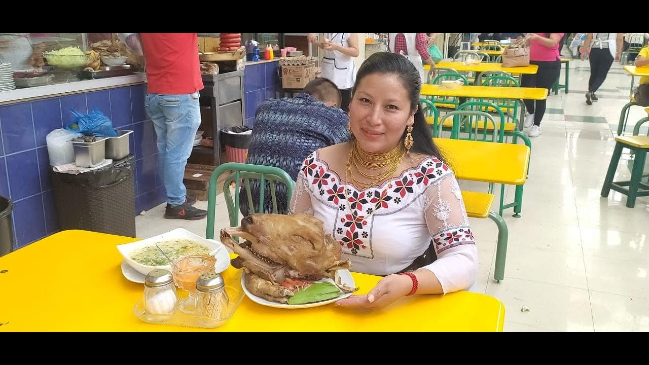 MISHEL MANOBANDA - COMI LA CABEZA DE BORREGO EN LA CODAMINE - YouTube