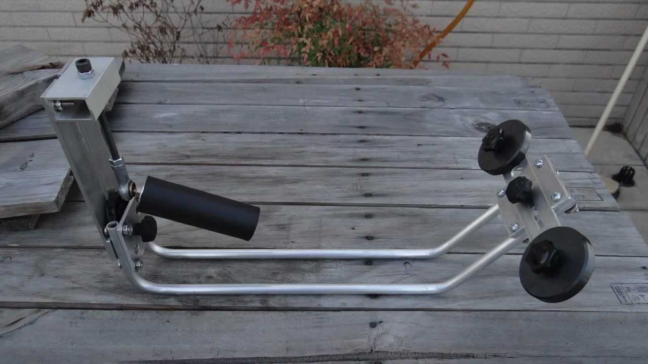 DIY Camera Stabilizer with test footage - YouTube