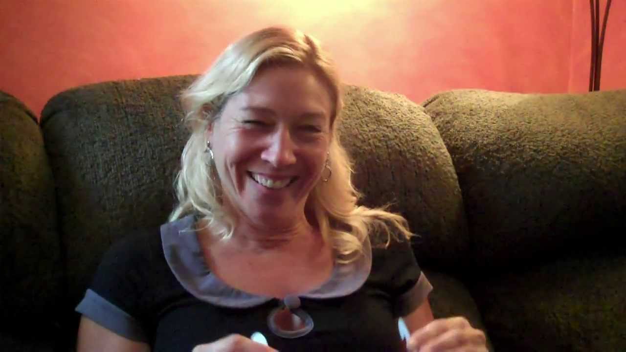 Strangetones' Julie Strange talks to Oregon Music News about their new ...