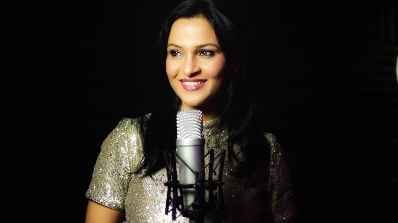 Aaj ki Raat /Raat BaaQi- Mash up - YouTube