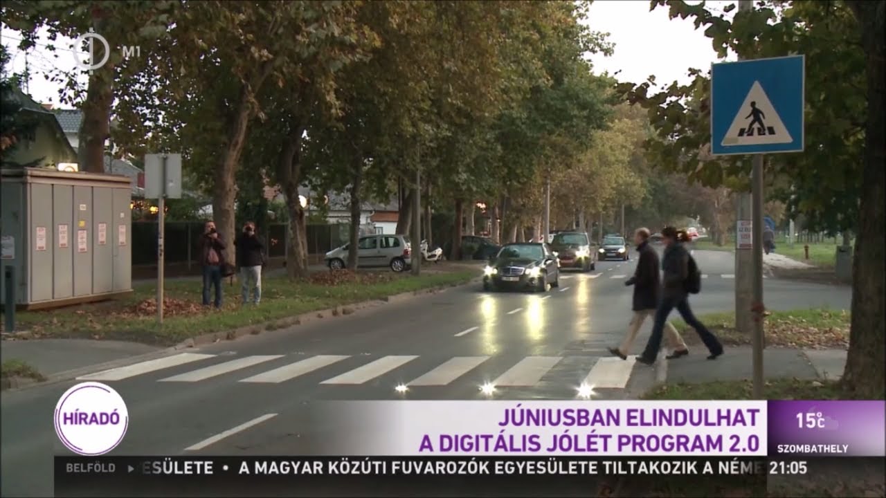 M1 - Digitális Jólét Program 2.0 - Okos Zebra Debrecenben - YouTube