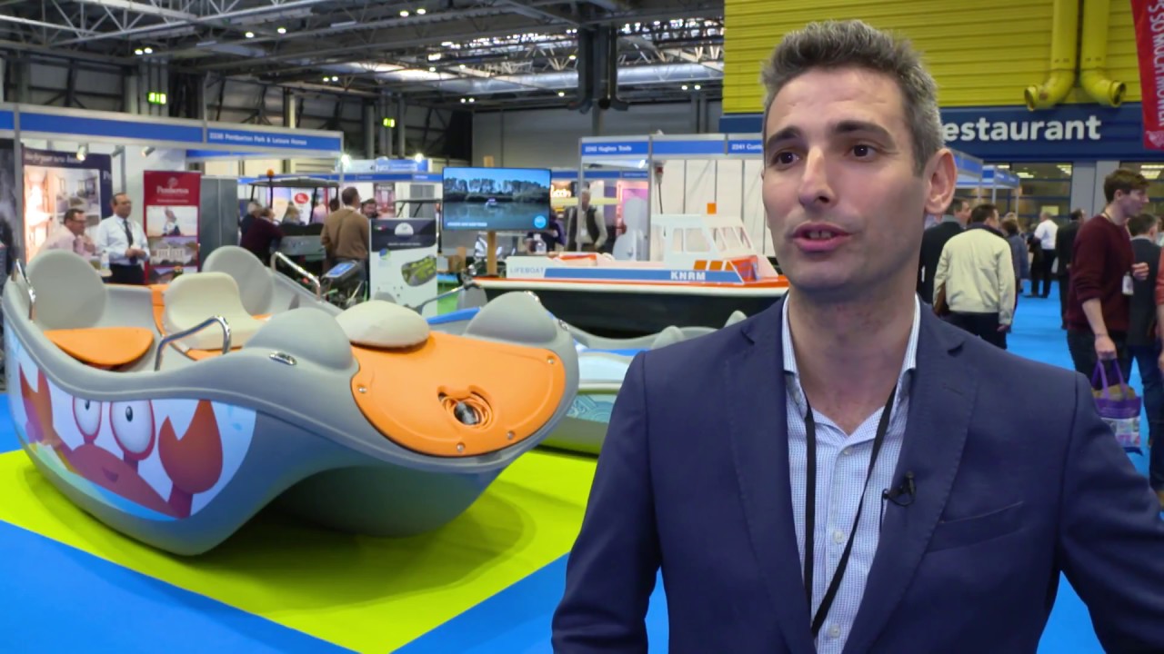 GOGO electric, solar & pedal boats - Holiday Park & Resort Innovation ...