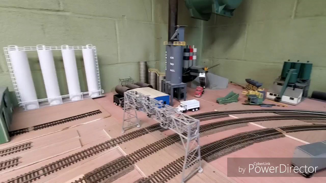 Ricky Baker's Modern ho layout opp session - YouTube