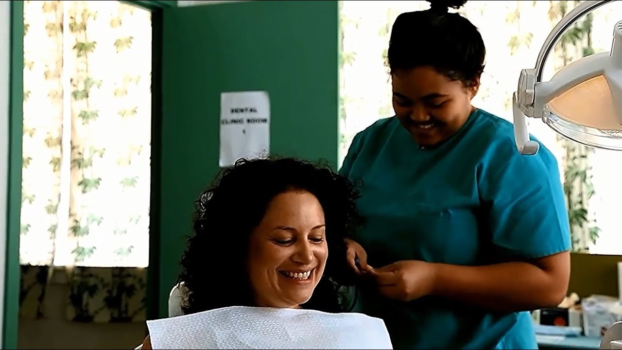 How To: Get a Nifo Koula (Gold Tooth) - YouTube