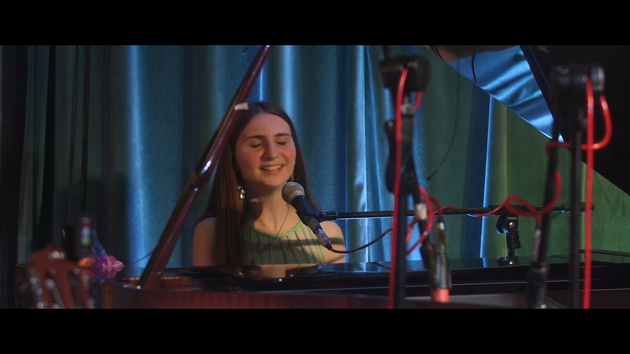 Esa Verdad (Live) - Composition by Maya Burns - YouTube