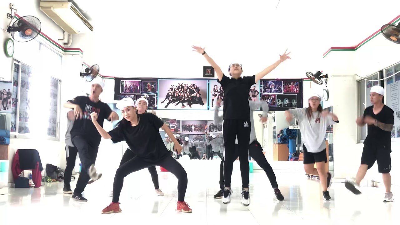 Kitchen dance ( clip tập ) - YouTube