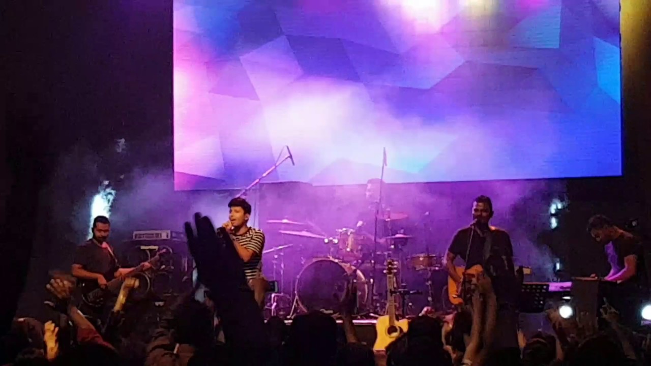 Yeshu tera naam yeshua band live in fiji - YouTube