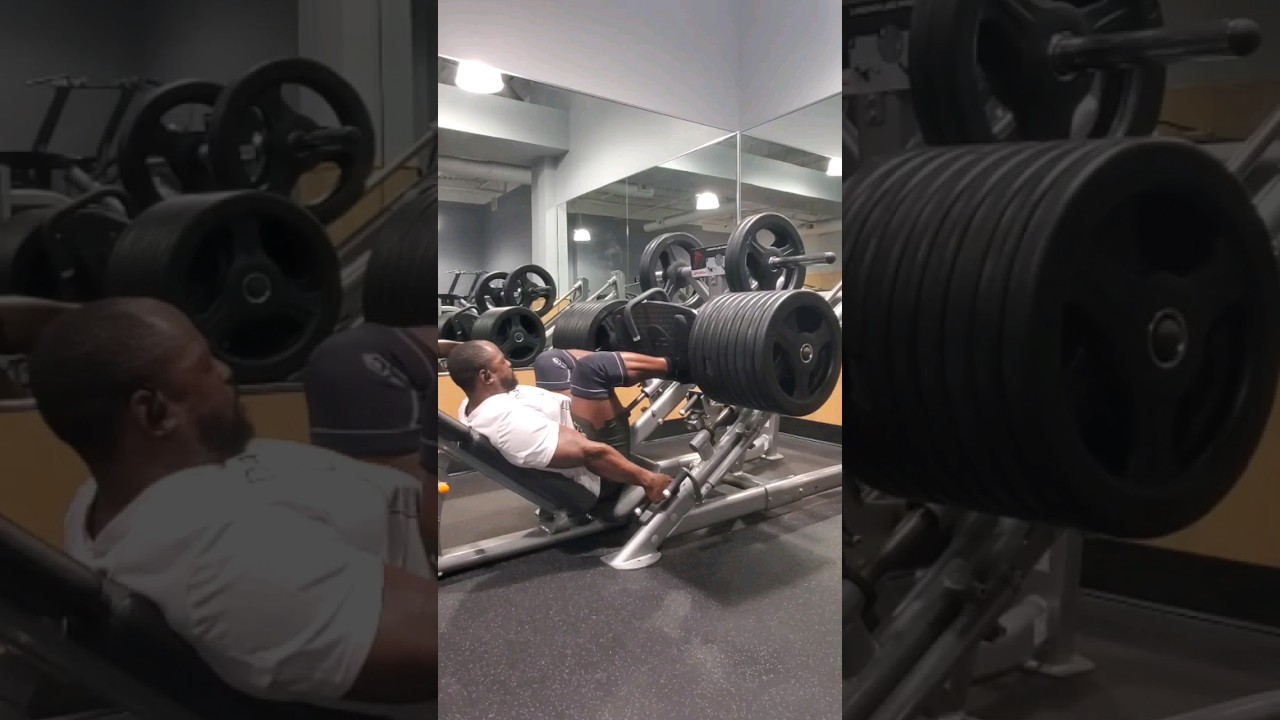 Heavy leg press. #viral #fitness #bodybuilding #gym #legpress # ...