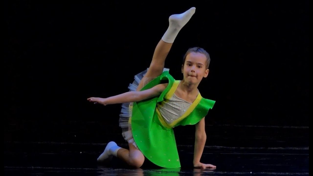 №1045. DEW DROPLETS, "Russian ballet". HOUSE, Veronika Denisova, "Dance ...