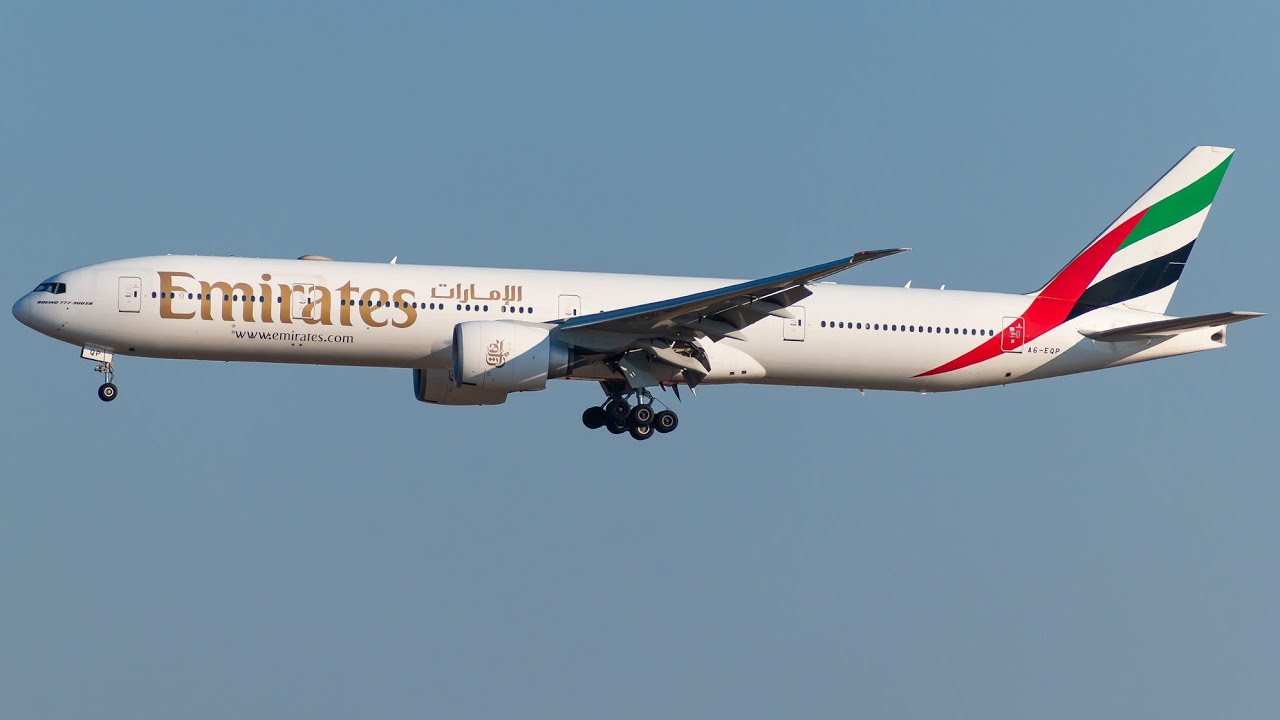 Emirates Flight EK184 : Boeing 777-300ER (77W) ''A6-EQP'' HARD Landing ...