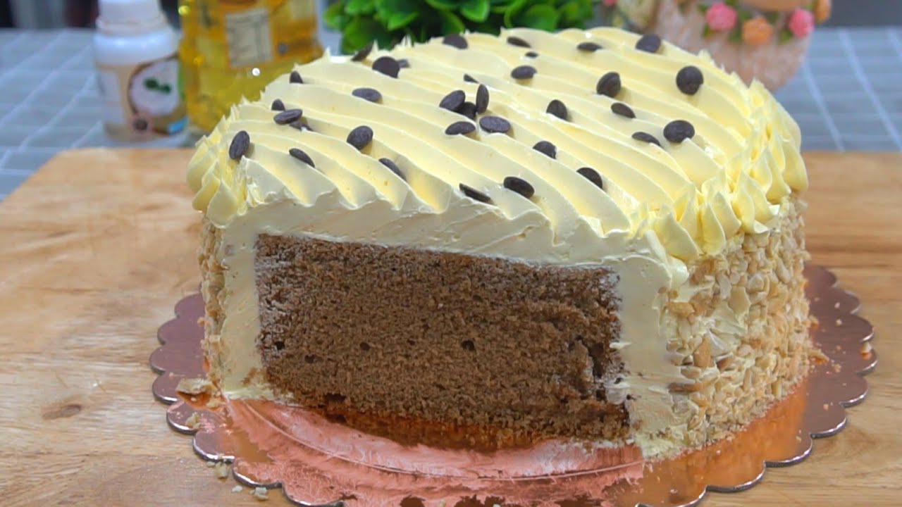 SOFT MOCHA CHIFFON CAKE WITH BUTTERCREAM FROSTING RECIPE - YouTube