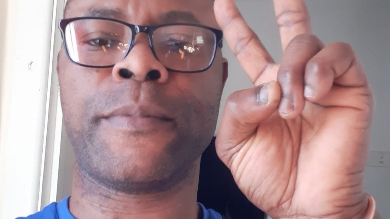 KENDZO MUKENDI BASUANI NA PERRO LUWARA JOURNALISTE KATUMBISTE - YouTube