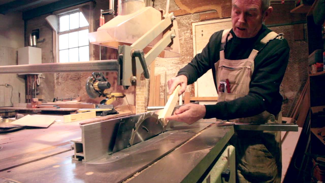 Timmertip 195 Halfhout met de cirkelzaag - YouTube