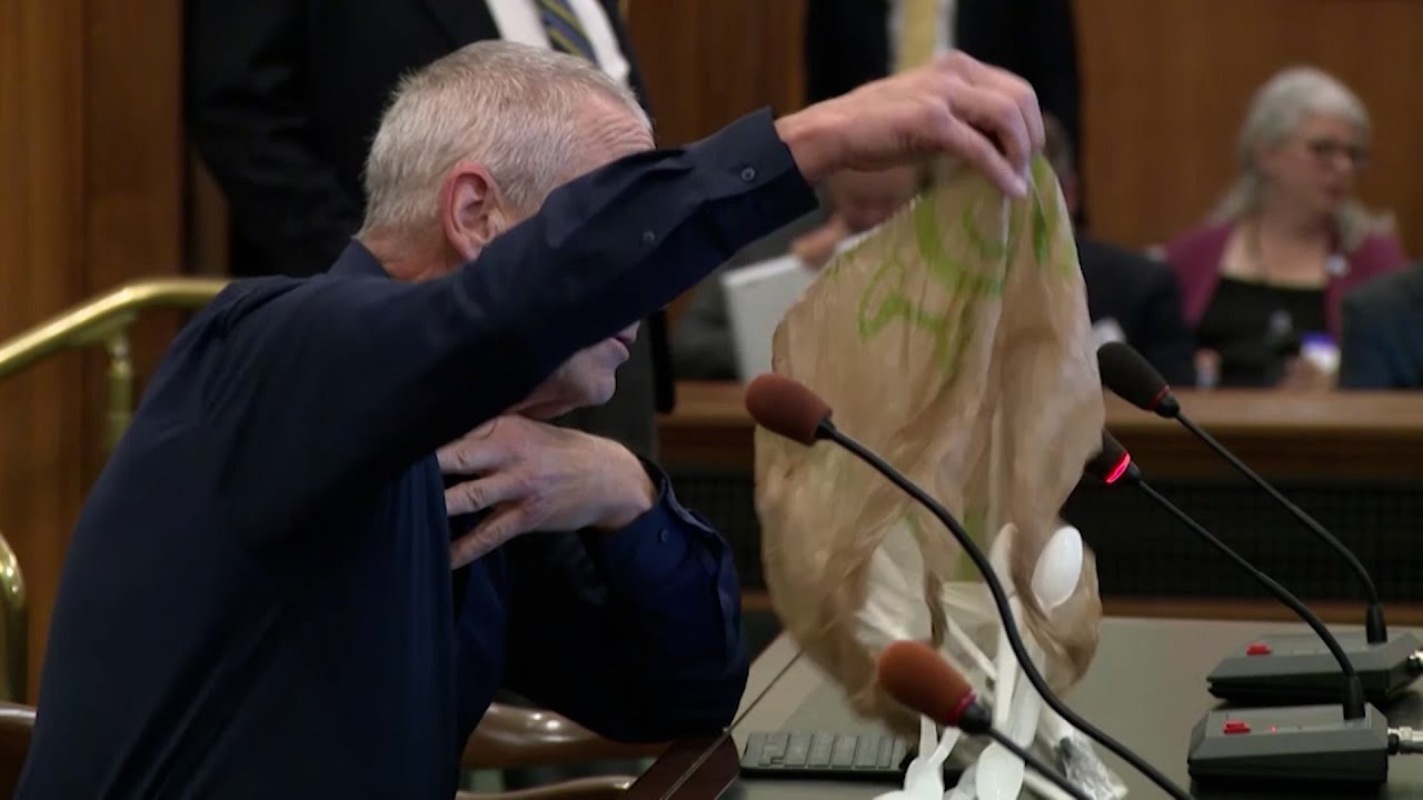 Environmental, business groups clash over plastic packaging - YouTube