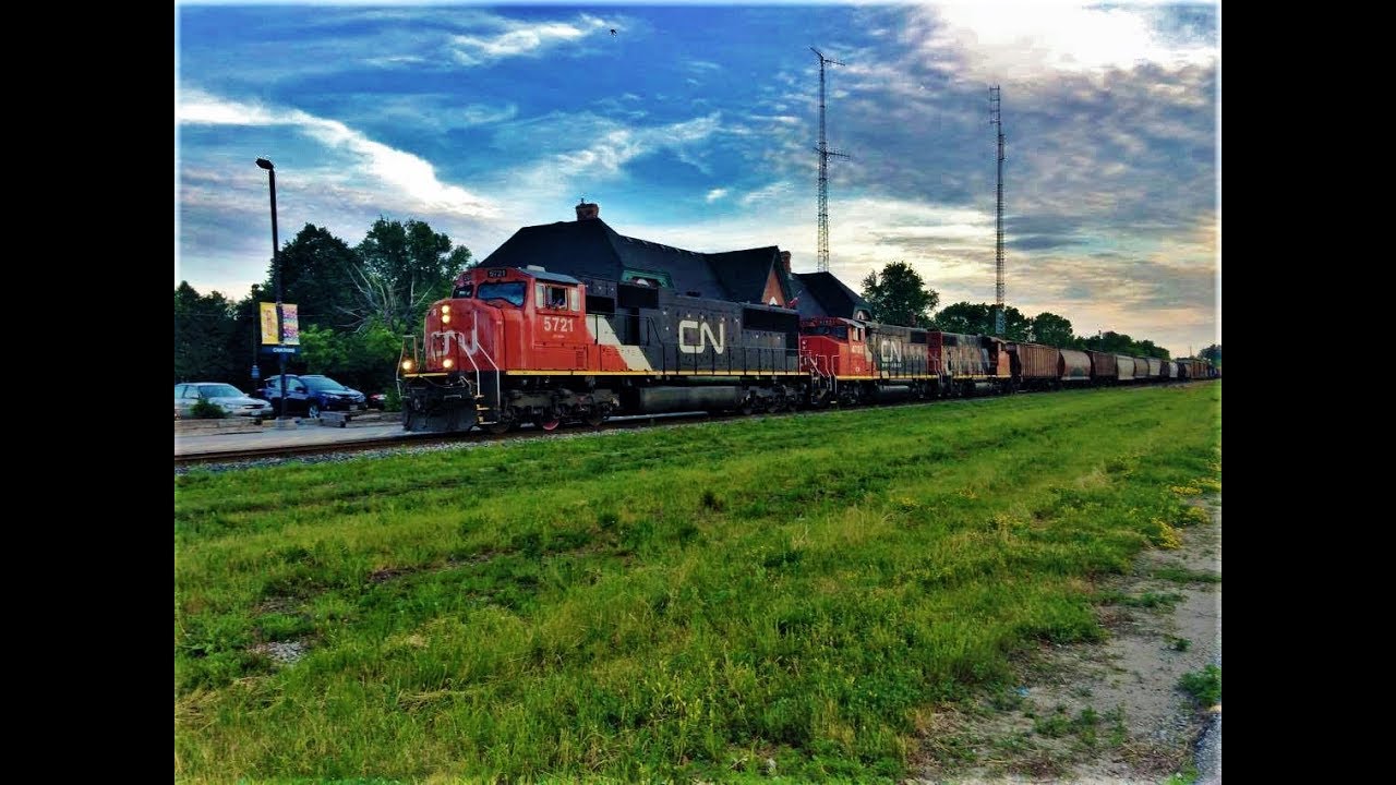 CN 5721 Leads a Mixed/Autorack Train East Past the Chatham Station (CN ...