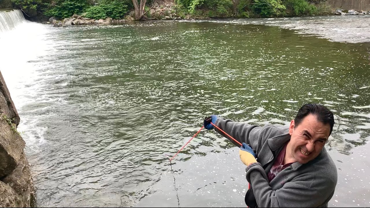 First Time Magnet Fishing and Cleaning up the Bushkill Creek - YouTube