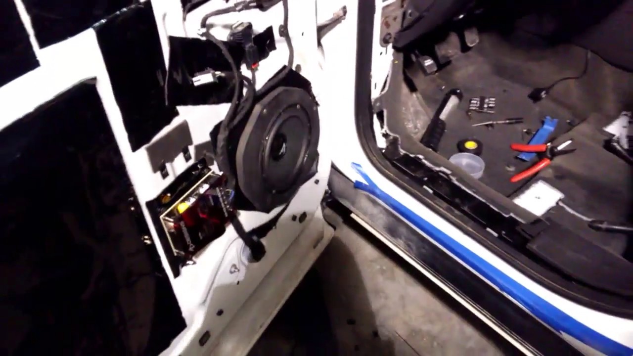 2013 Ford Explorer - LIS Audio Signature Build - YouTube