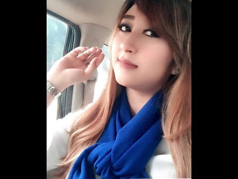 SEX XX penyanyinya.   Hoottt banget.   Sampek bikin sangek
