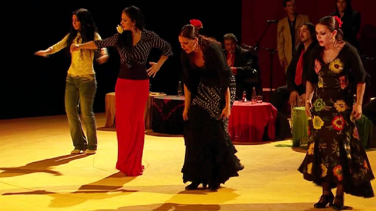 Fiesta Gitana - bailaoras / bailaores - YouTube